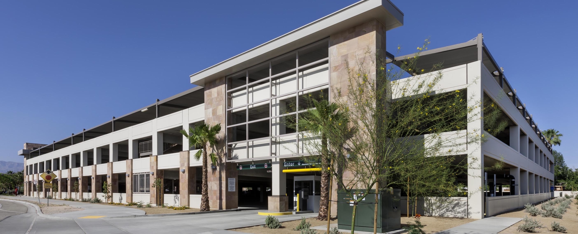 PORTFOLIO - IPD : IPD