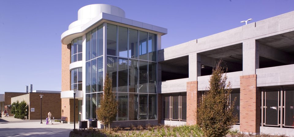 Hartnell College Parking Structure - IPD : IPD